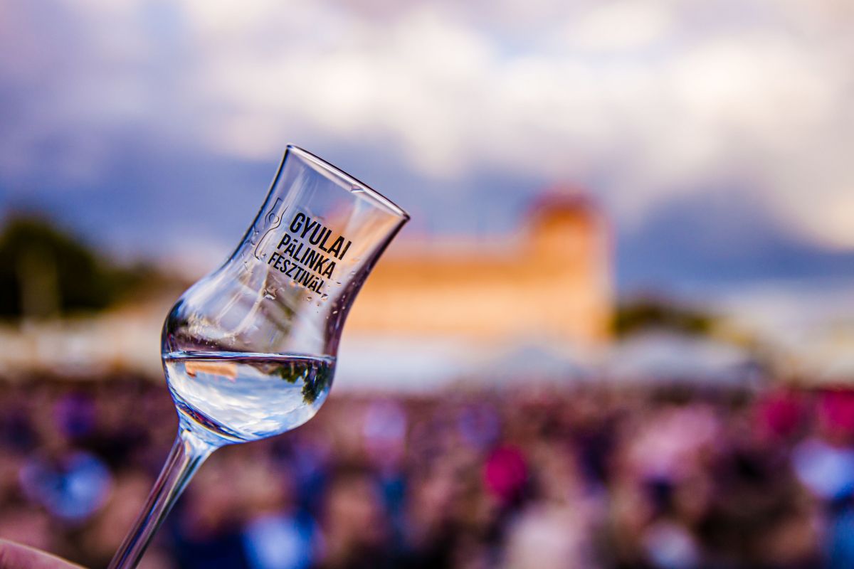 Pálinkás jó reggelt! 22. alkalommal rendezik meg idén a Gyulai ...