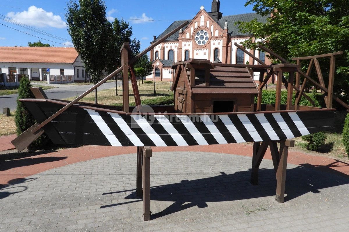 A betelepült németek emlékére - 5 Ulmer Schachtel, azaz ulmi doboz ...