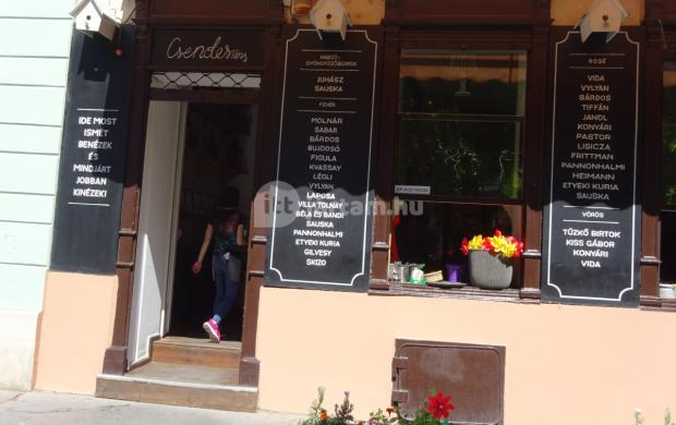 Csendes Társ Winebar & Garden Budapest vélemények - Jártál már itt ...