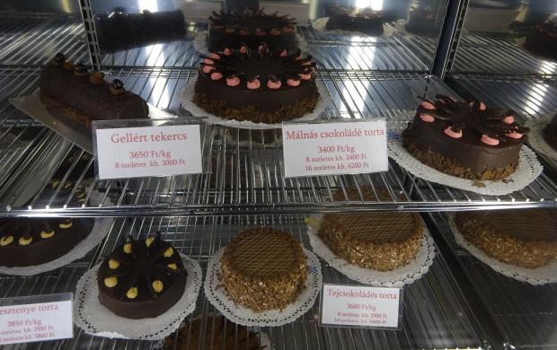 Daubner Cukrászda Budapest vélemények - Jártál már itt? Olvass ...